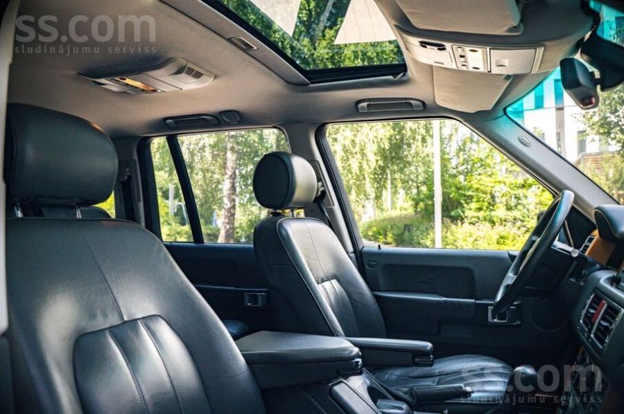 Melns Land Rover Range Rover 2002 Rīga, ar dzinēja tilpumu 4.40 L un nobraukumu 188 tūkst. km par 3990 €, foto 16 vietnē AUTOMOTO.COM.LV