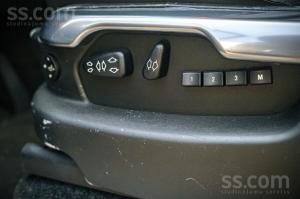 Melns Land Rover Range Rover 2002 Rīga, ar dzinēja tilpumu 4.40 L un nobraukumu 188 tūkst. km par 3990 €, foto 17 vietnē AUTOMOTO.COM.LV