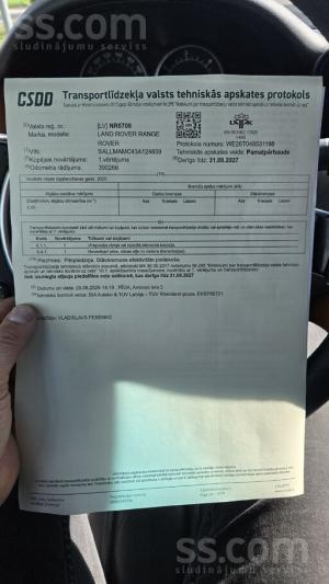 Melns Land Rover Range Rover 2002 Rīga, ar dzinēja tilpumu 3.00 L un nobraukumu 390 tūkst. km par 4700 €, foto 9 vietnē AUTOMOTO.COM.LV