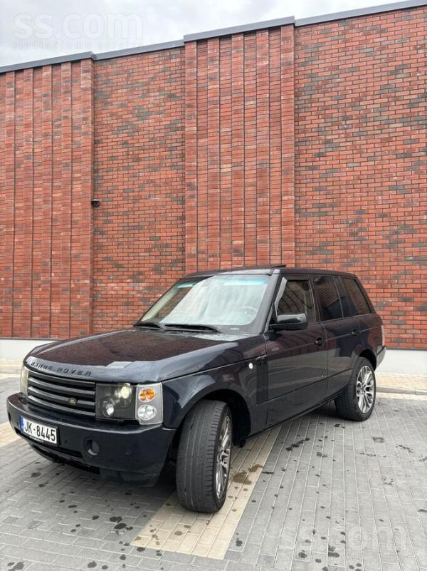 Melns Land Rover Range Rover 2003 Kuldīga, ar dzinēja tilpumu 3.00 L un nobraukumu 380 tūkst. km par 5499 €, foto 2 vietnē AUTOMOTO.COM.LV