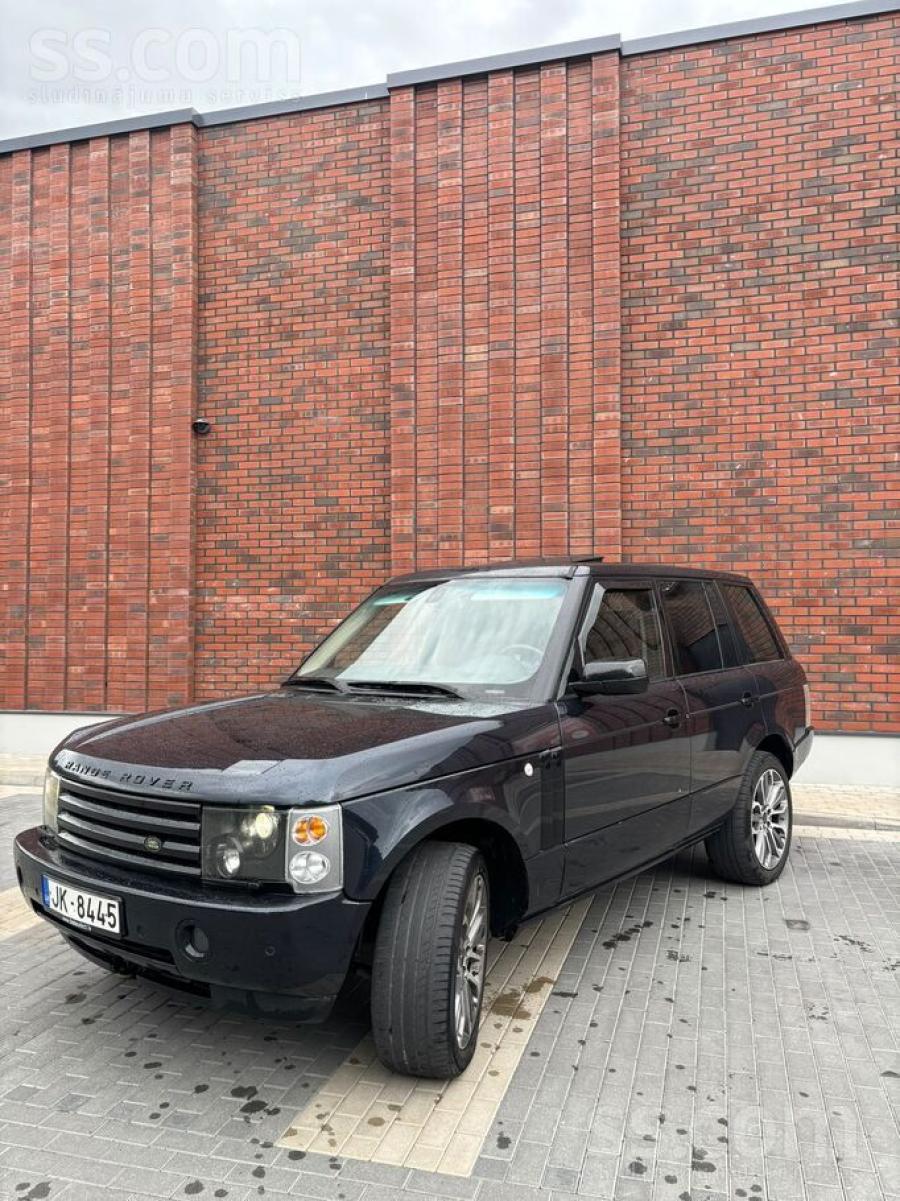 Melns Land Rover Range Rover 2003 Kuldīga, ar dzinēja tilpumu 3.00 L un nobraukumu 380 tūkst. km par 5499 €, foto 3 vietnē AUTOMOTO.COM.LV