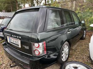 Black Land Rover Range Rover 2004 in Utena, with an engine capacity of 2.93 L and mileage of 280 thousand km for 2990 €, photo 6 on AUTOMOTO.COM.LV