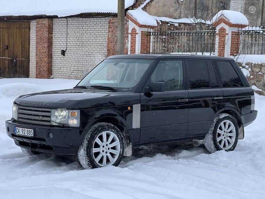 Melns Land Rover Range Rover 2004 Viļņa, ar dzinēja tilpumu 2.93 L un nobraukumu 250 tūkst. km par 4750 €, foto 1 vietnē AUTOMOTO.COM.LV