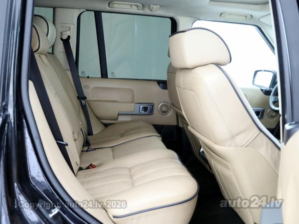Melns Land Rover Range Rover 2004 Tallina, ar dzinēja tilpumu 2.90 L un nobraukumu 431 tūkst. km par 2999 €, foto 7 vietnē AUTOMOTO.COM.LV