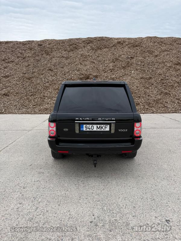 Black Land Rover Range Rover 2004 in Tartu, with an engine capacity of 2.90 L and mileage of 435 thousand km for 3999 €, photo 4 on AUTOMOTO.COM.LV