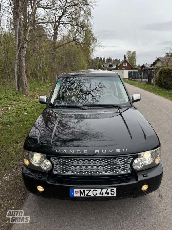 Melns Land Rover Range Rover 2005 Viļņa, ar dzinēja tilpumu 2.90 L un nobraukumu 370 tūkst. km par 4500 €, foto 5 vietnē AUTOMOTO.COM.LV