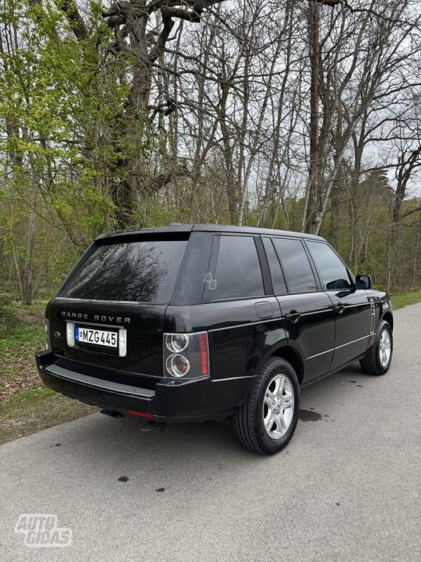 Melns Land Rover Range Rover 2005 Viļņa, ar dzinēja tilpumu 2.90 L un nobraukumu 370 tūkst. km par 4500 €, foto 9 vietnē AUTOMOTO.COM.LV