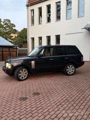 Melns Land Rover Range Rover 2005 Kuldīga, ar dzinēja tilpumu 4.40 L un nobraukumu 400 tūkst. km par 2700 €, foto 3 vietnē AUTOMOTO.COM.LV
