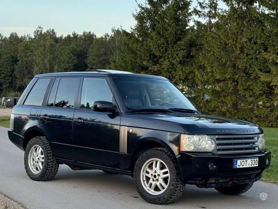Black Land Rover Range Rover 2005 in Radviliskis, with an engine capacity of 3.00 L and mileage of 360 thousand km for 2100 €, photo 4 on AUTOMOTO.COM.LV
