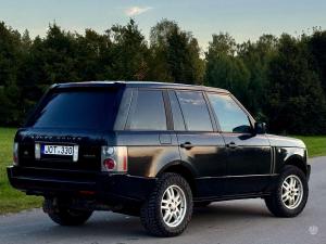 Black Land Rover Range Rover 2005 in Radviliskis, with an engine capacity of 3.00 L and mileage of 360 thousand km for 2100 €, photo 7 on AUTOMOTO.COM.LV