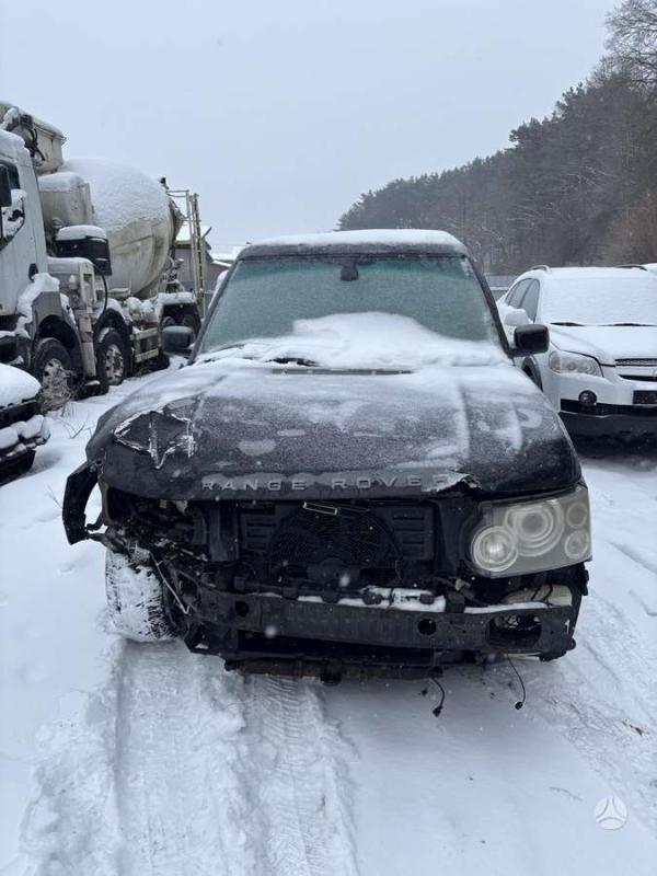 Black Land Rover Range Rover 2006 in Kaunas, with an engine capacity of 3.63 L and mileage of 420 thousand km for 2200 €, photo 2 on AUTOMOTO.COM.LV