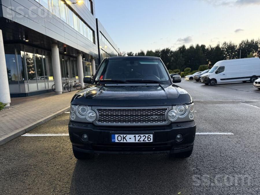 Melns Land Rover Range Rover 2006 Rīga, ar dzinēja tilpumu 3.00 L un nobraukumu 470 tūkst. km par 6500 €, foto 1 vietnē AUTOMOTO.COM.LV