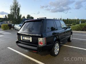 Melns Land Rover Range Rover 2006 Rīga, ar dzinēja tilpumu 3.00 L un nobraukumu 470 tūkst. km par 6500 €, foto 4 vietnē AUTOMOTO.COM.LV