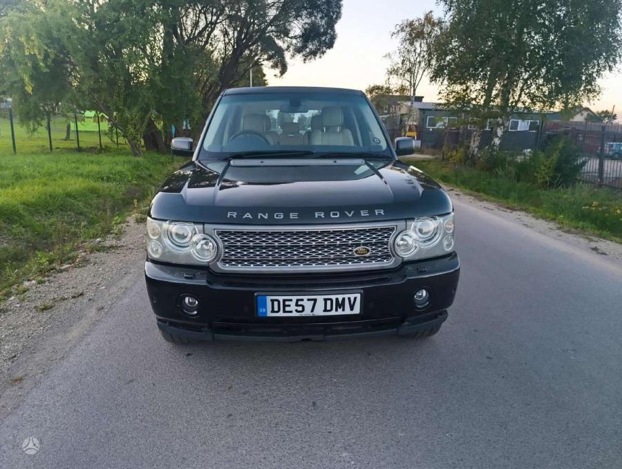 Melns Land Rover Range Rover 2007 Šauļi, ar dzinēja tilpumu 3.00 L un nobraukumu 300 tūkst. km par 3200 €, foto 8 vietnē AUTOMOTO.COM.LV
