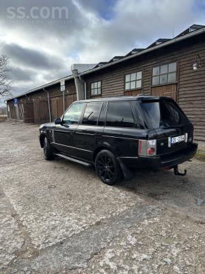 Melns Land Rover Range Rover 2007 Rīga, ar dzinēja tilpumu 3.60 L un nobraukumu 286 tūkst. km par 6200 €, foto 3 vietnē AUTOMOTO.COM.LV