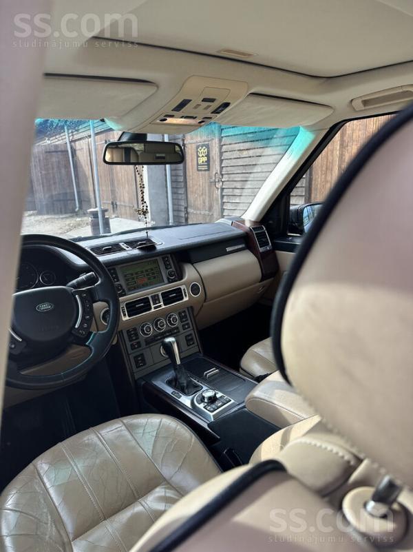 Melns Land Rover Range Rover 2007 Rīga, ar dzinēja tilpumu 3.60 L un nobraukumu 286 tūkst. km par 6200 €, foto 9 vietnē AUTOMOTO.COM.LV