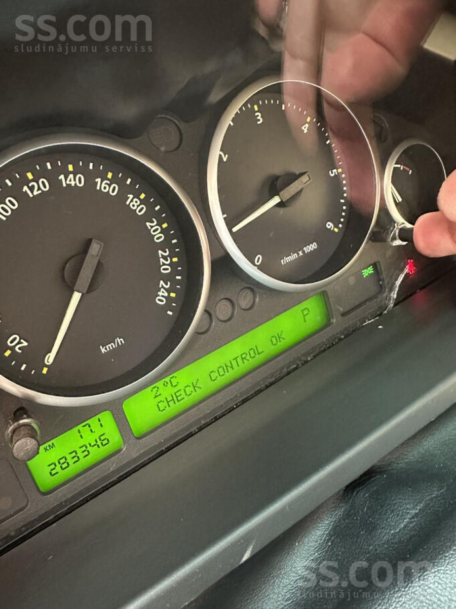 Melns Land Rover Range Rover 2007 Rīga, ar dzinēja tilpumu 3.60 L un nobraukumu 286 tūkst. km par 6200 €, foto 13 vietnē AUTOMOTO.COM.LV