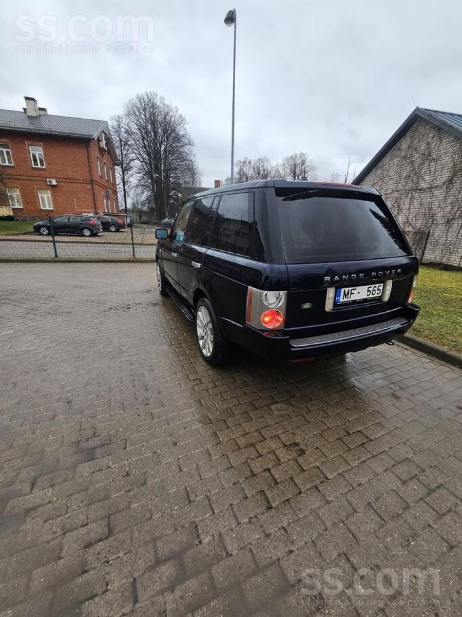 Melns Land Rover Range Rover 2007 Valmiera, ar dzinēja tilpumu 3.60 L un nobraukumu 277 tūkst. km par 4700 €, foto 3 vietnē AUTOMOTO.COM.LV