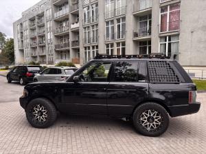 Melns Land Rover Range Rover 2007 Rīga, ar dzinēja tilpumu 3.60 L un nobraukumu 300 tūkst. km par 9799 €, foto 8 vietnē AUTOMOTO.COM.LV