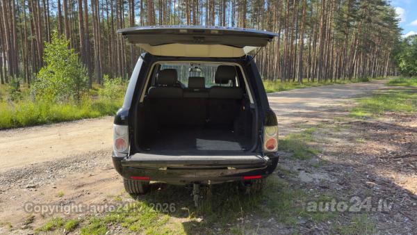 Black Land Rover Range Rover 2007 in Tallinn, with an engine capacity of 3.60 L and mileage of 309 thousand km for 8500 €, photo 4 on AUTOMOTO.COM.LV