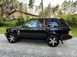 Melns Land Rover Range Rover 2007 Rīga, ar dzinēja tilpumu 4.20 L un nobraukumu 334 tūkst. km par 4500 €, foto 7 vietnē AUTOMOTO.COM.LV