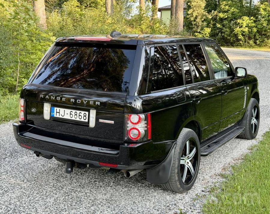Melns Land Rover Range Rover 2007 Rīga, ar dzinēja tilpumu 4.20 L un nobraukumu 334 tūkst. km par 4500 €, foto 8 vietnē AUTOMOTO.COM.LV
