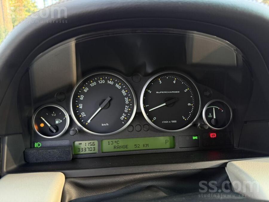 Black Land Rover Range Rover 2007 in Riga, with an engine capacity of 4.20 L and mileage of 334 thousand km for 4500 €, photo 14 on AUTOMOTO.COM.LV
