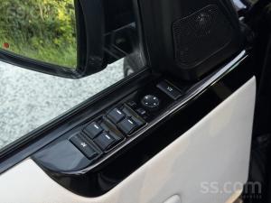 Black Land Rover Range Rover 2007 in Riga, with an engine capacity of 4.20 L and mileage of 334 thousand km for 4500 €, photo 15 on AUTOMOTO.COM.LV