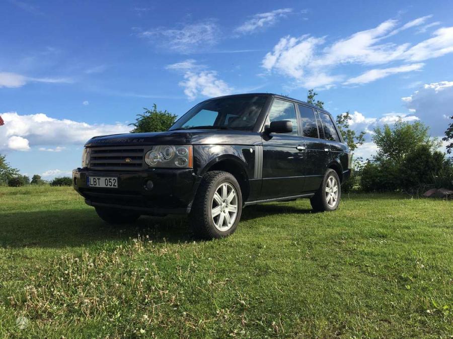 Black Land Rover Range Rover 2008 in Siauliai, with an engine capacity of 3.63 L and mileage of 390 thousand km for 7500 €, photo 5 on AUTOMOTO.COM.LV