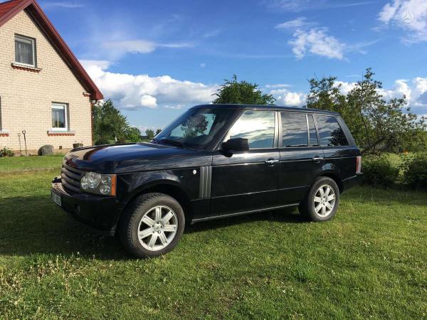Black Land Rover Range Rover 2008 in Siauliai, with an engine capacity of 3.63 L and mileage of 390 thousand km for 7500 €, photo 6 on AUTOMOTO.COM.LV