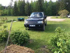 Black Land Rover Range Rover 2008 in Siauliai, with an engine capacity of 3.63 L and mileage of 390 thousand km for 7500 €, photo 8 on AUTOMOTO.COM.LV