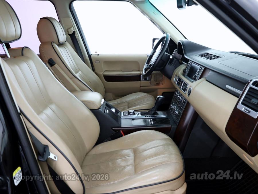 Melns Land Rover Range Rover 2008 Tallina, ar dzinēja tilpumu 3.70 L un nobraukumu 411 tūkst. km par 3999 €, foto 7 vietnē AUTOMOTO.COM.LV