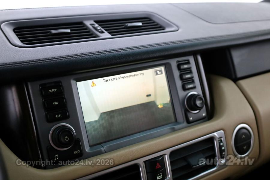 Melns Land Rover Range Rover 2008 Tallina, ar dzinēja tilpumu 3.70 L un nobraukumu 411 tūkst. km par 3999 €, foto 10 vietnē AUTOMOTO.COM.LV
