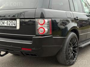 Melns Land Rover Range Rover 2008 Rīga, ar dzinēja tilpumu 3.60 L un nobraukumu 0 tūkst. km par 5990 €, foto 14 vietnē AUTOMOTO.COM.LV