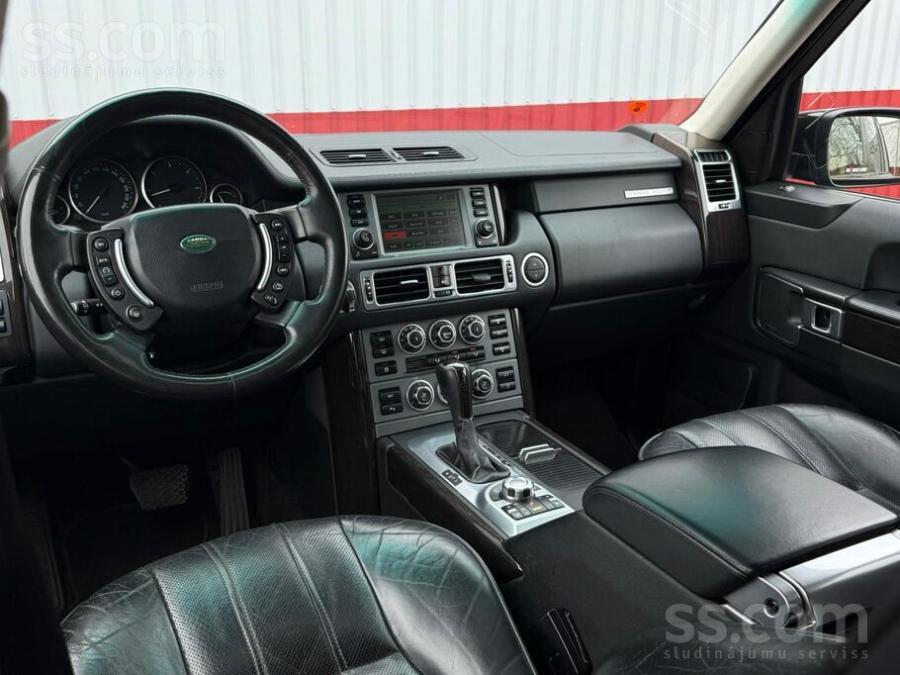 Melns Land Rover Range Rover 2008 Rīga, ar dzinēja tilpumu 3.60 L un nobraukumu 0 tūkst. km par 5990 €, foto 16 vietnē AUTOMOTO.COM.LV