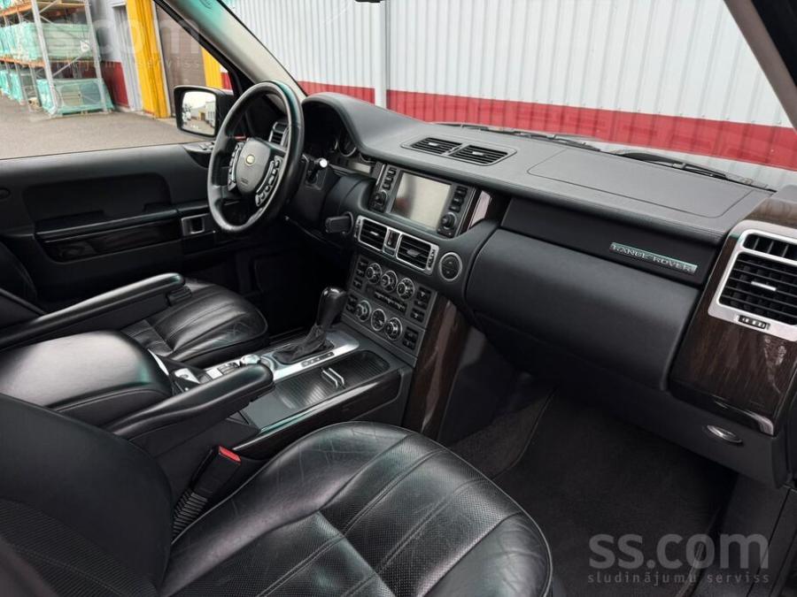 Melns Land Rover Range Rover 2008 Rīga, ar dzinēja tilpumu 3.60 L un nobraukumu 0 tūkst. km par 5990 €, foto 19 vietnē AUTOMOTO.COM.LV