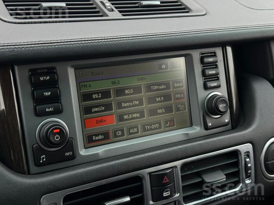 Melns Land Rover Range Rover 2008 Rīga, ar dzinēja tilpumu 3.60 L un nobraukumu 0 tūkst. km par 5990 €, foto 21 vietnē AUTOMOTO.COM.LV