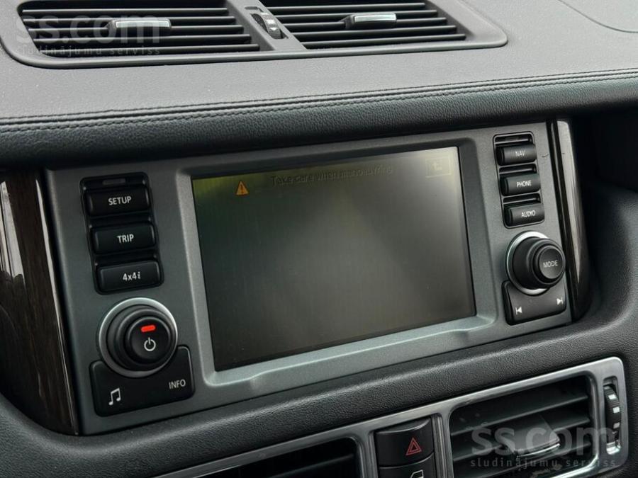 Melns Land Rover Range Rover 2008 Rīga, ar dzinēja tilpumu 3.60 L un nobraukumu 0 tūkst. km par 5990 €, foto 22 vietnē AUTOMOTO.COM.LV