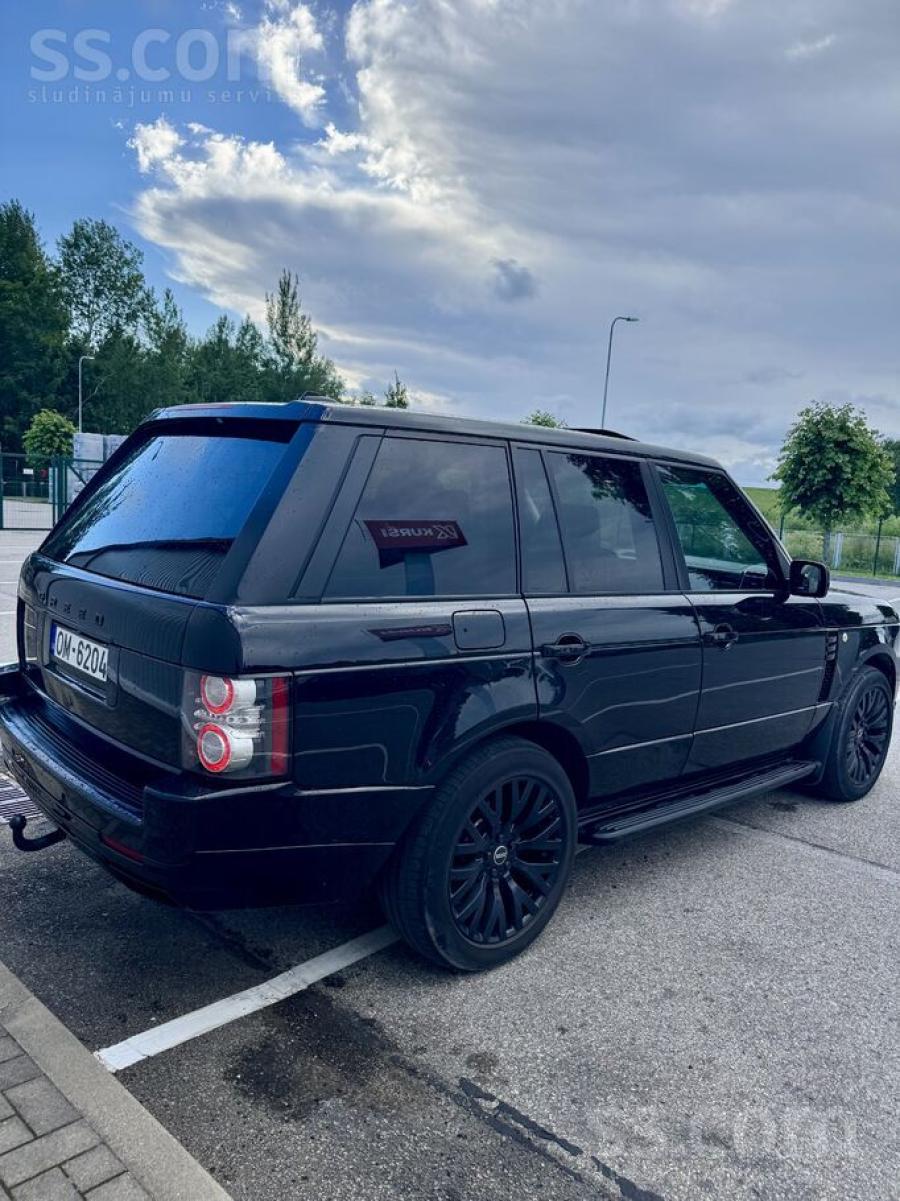 Melns Land Rover Range Rover 2008 Rīga, ar dzinēja tilpumu 3.60 L un nobraukumu 388 tūkst. km par 8900 €, foto 4 vietnē AUTOMOTO.COM.LV