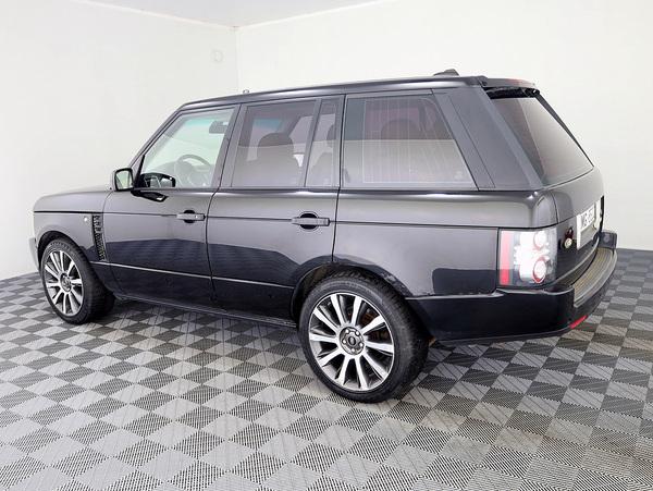 Black Land Rover Range Rover 2008 in Tallinn, with an engine capacity of 3.70 L and mileage of 411 thousand km for 3299 €, photo 4 on AUTOMOTO.COM.LV