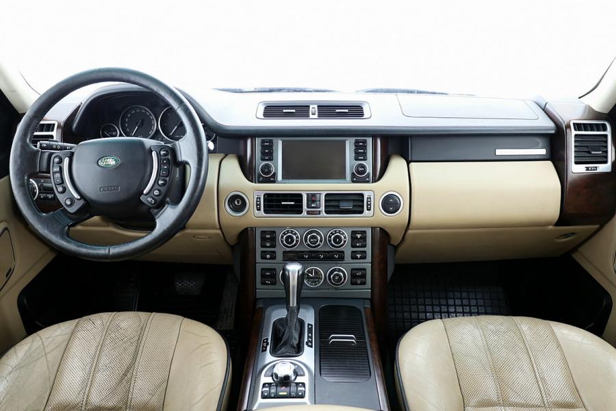 Melns Land Rover Range Rover 2008 Tallina, ar dzinēja tilpumu 3.70 L un nobraukumu 411 tūkst. km par 3299 €, foto 20 vietnē AUTOMOTO.COM.LV