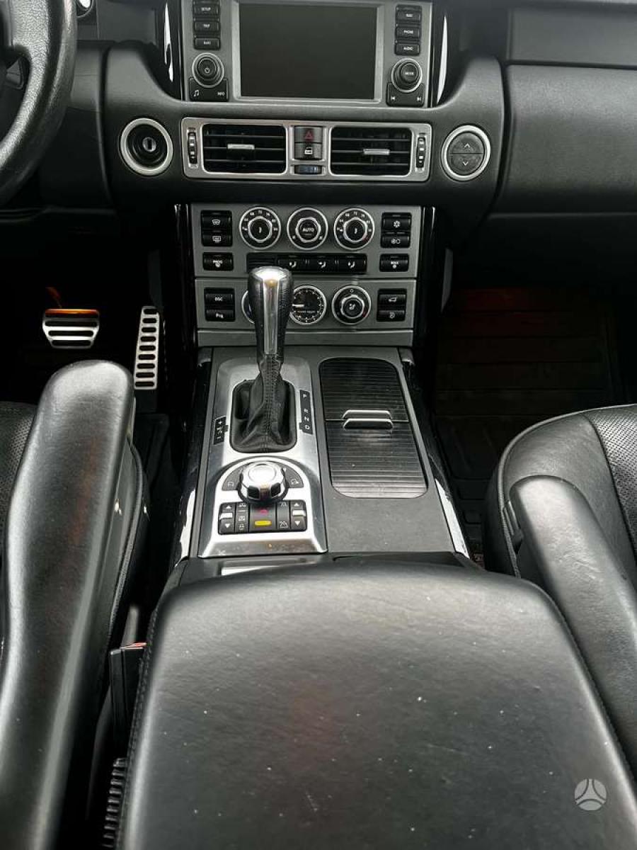 Melns Land Rover Range Rover 2008 Kėdainiai, ar dzinēja tilpumu 4.20 L un nobraukumu 278 tūkst. km par 8200 €, foto 20 vietnē AUTOMOTO.COM.LV