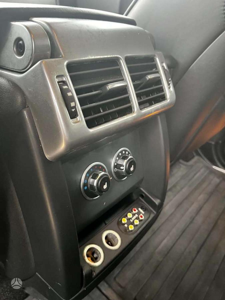 Melns Land Rover Range Rover 2008 Kėdainiai, ar dzinēja tilpumu 4.20 L un nobraukumu 278 tūkst. km par 8200 €, foto 24 vietnē AUTOMOTO.COM.LV