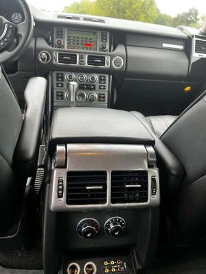 Melns Land Rover Range Rover 2008 Kėdainiai, ar dzinēja tilpumu 4.20 L un nobraukumu 278 tūkst. km par 8200 €, foto 25 vietnē AUTOMOTO.COM.LV