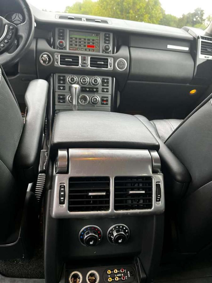 Melns Land Rover Range Rover 2008 Kėdainiai, ar dzinēja tilpumu 4.20 L un nobraukumu 278 tūkst. km par 8200 €, foto 25 vietnē AUTOMOTO.COM.LV