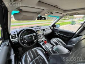 Melns Land Rover Range Rover 2008 Rēzekne, ar dzinēja tilpumu 3.60 L un nobraukumu 500 tūkst. km par 5900 €, foto 7 vietnē AUTOMOTO.COM.LV
