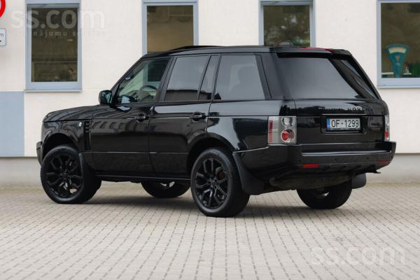 Melns Land Rover Range Rover 2008 Dobele, ar dzinēja tilpumu 3.60 L un nobraukumu 345 tūkst. km par 6700 €, foto 4 vietnē AUTOMOTO.COM.LV