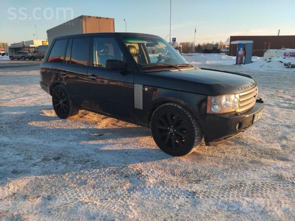 Melns Land Rover Range Rover 2009 Jēkabpils, ar dzinēja tilpumu 3.60 L un nobraukumu 320 tūkst. km par 9000 €, foto 2 vietnē AUTOMOTO.COM.LV