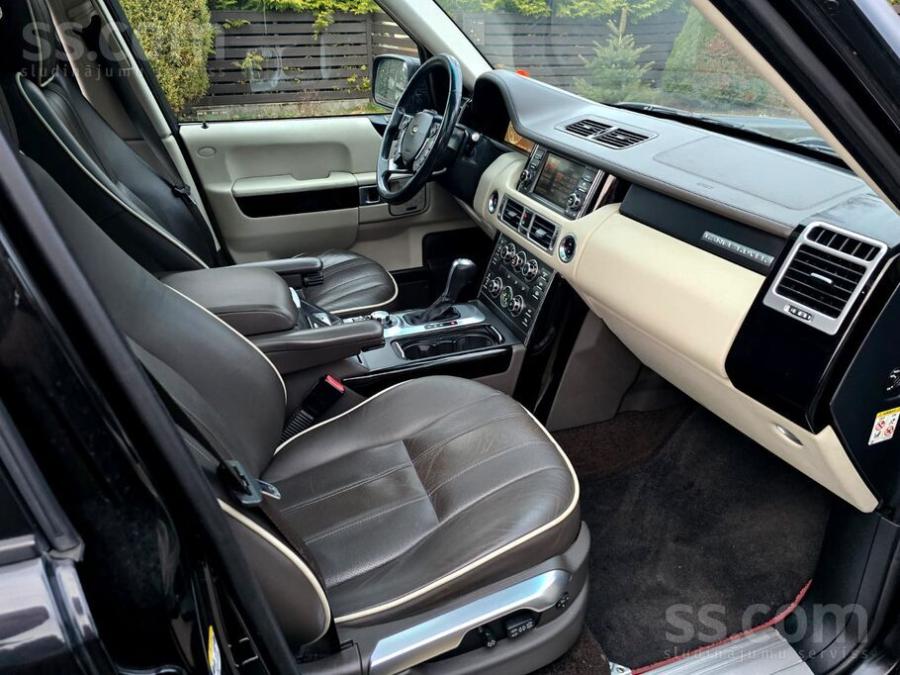 Melns Land Rover Range Rover 2009 Rīga, ar dzinēja tilpumu 3.60 L un nobraukumu 282 tūkst. km par 12500 €, foto 10 vietnē AUTOMOTO.COM.LV
