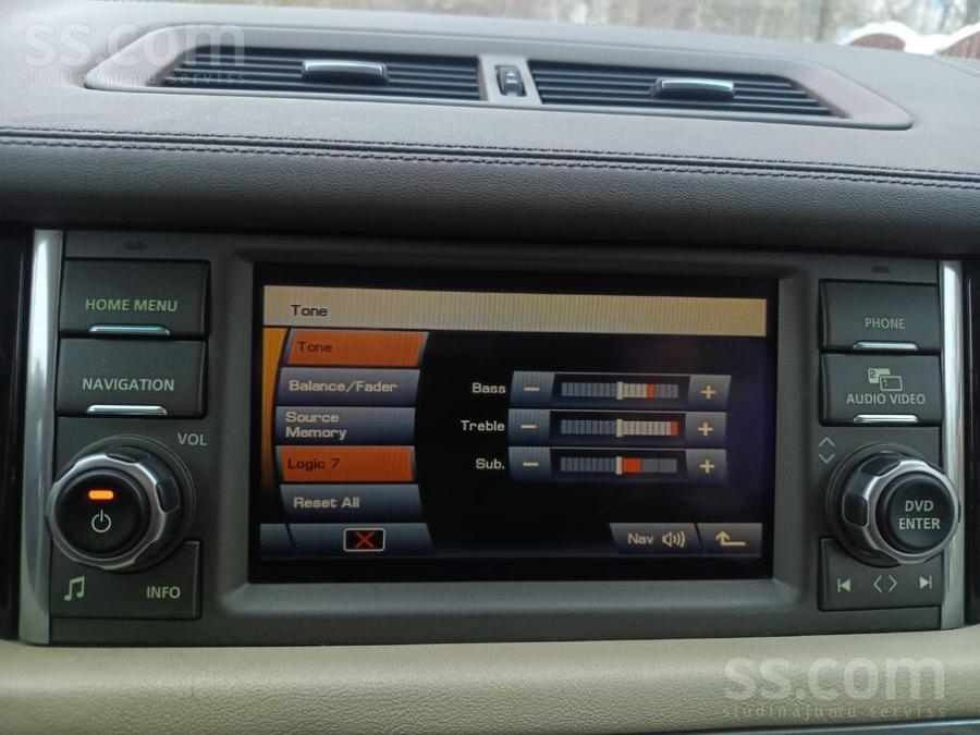 Melns Land Rover Range Rover 2009 Rīga, ar dzinēja tilpumu 3.60 L un nobraukumu 282 tūkst. km par 12500 €, foto 16 vietnē AUTOMOTO.COM.LV